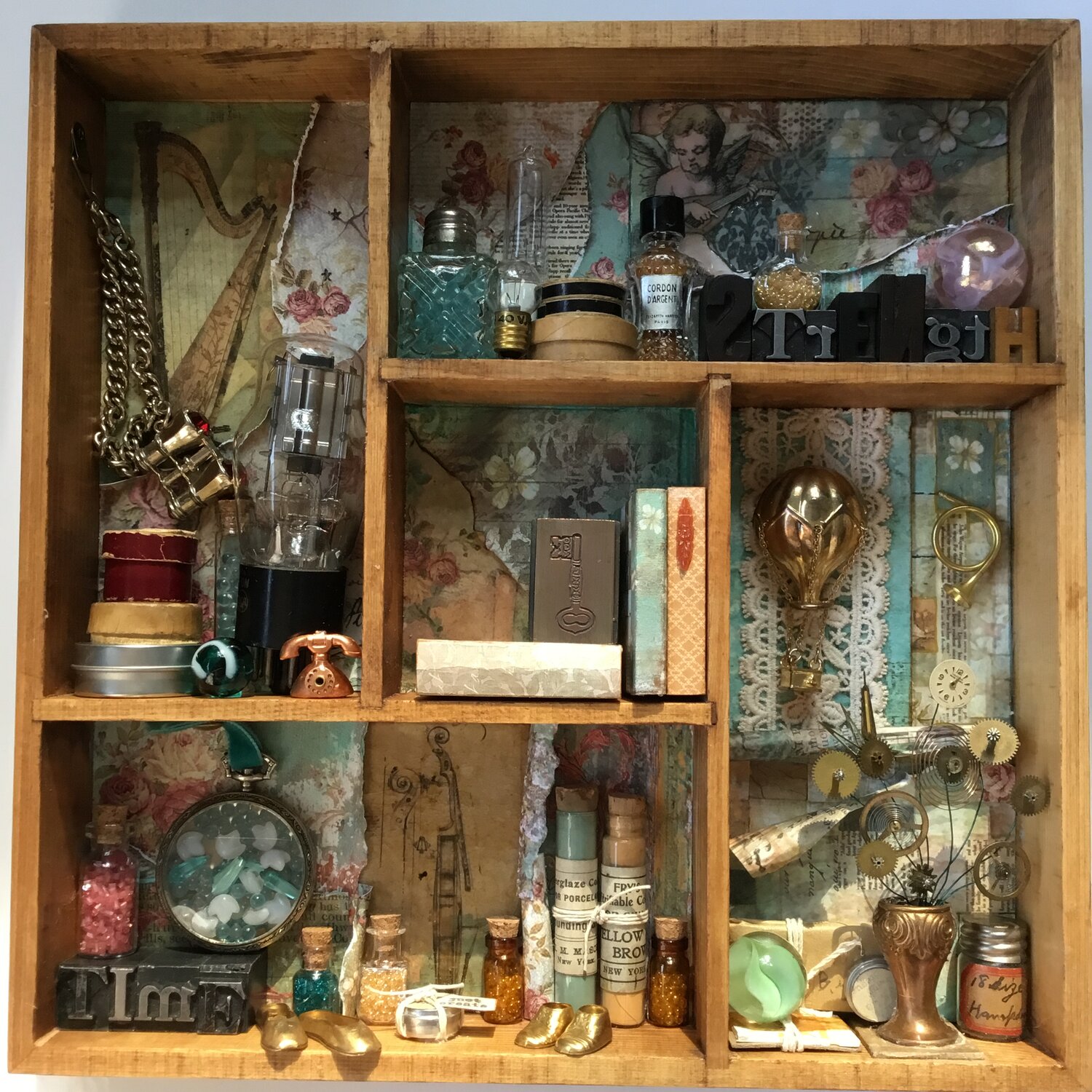 Mixed Media Swap- Altered Box for Laura - Project Idea - Scrapbook.com